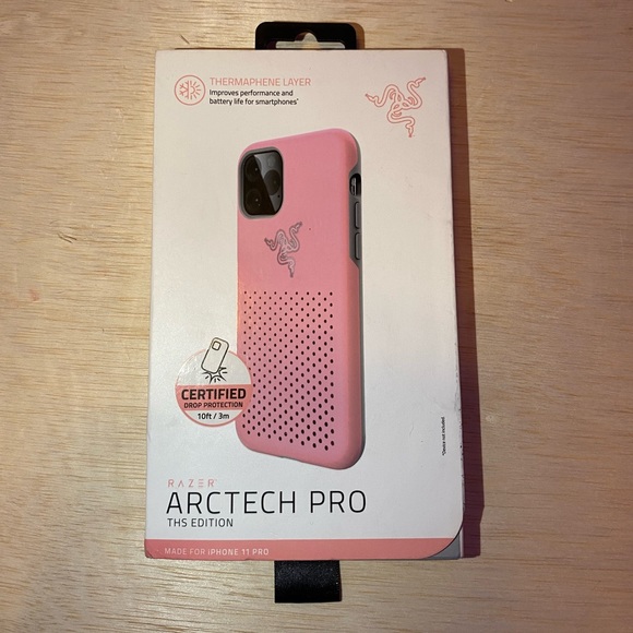 Razer | Cell Phones & Accessories | Iphone 1 Pro Arctech Pro Case Razer New | Poshmark